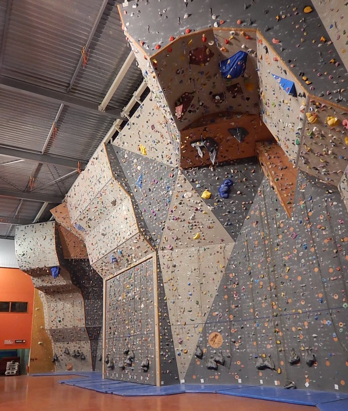 Le guide des salles et des clubs d’escalade à Annecy – Escalade Annecy ...