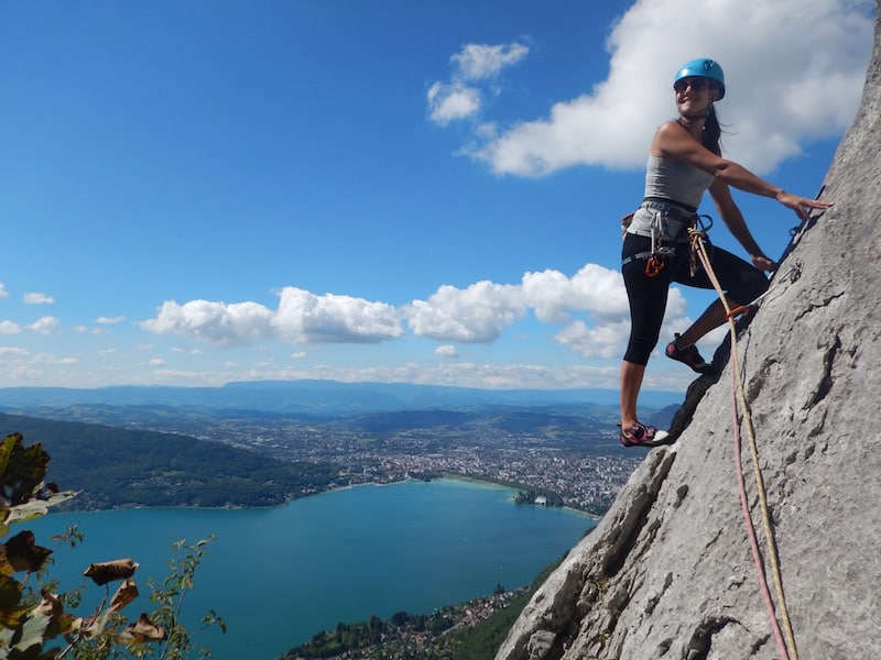 Zig Zag - Grande voie d'escalade avec vue sur le lac d'Annecy – Monté Médio